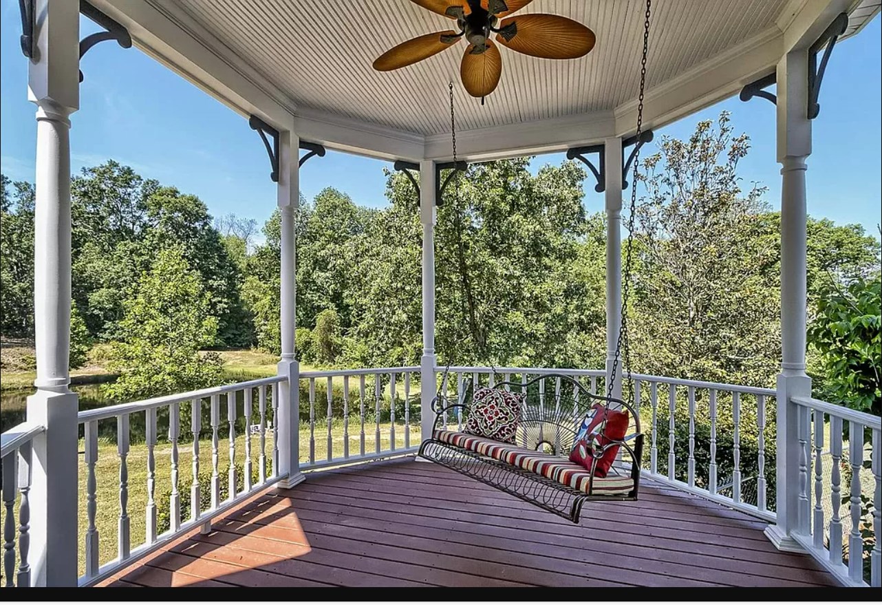 Locations Hub - Ahrens House