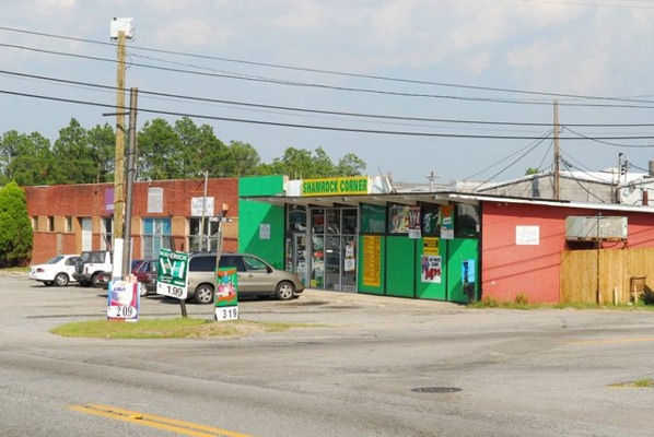 Locations Hub - Exxon Kwik Korner on Shakespeare Road