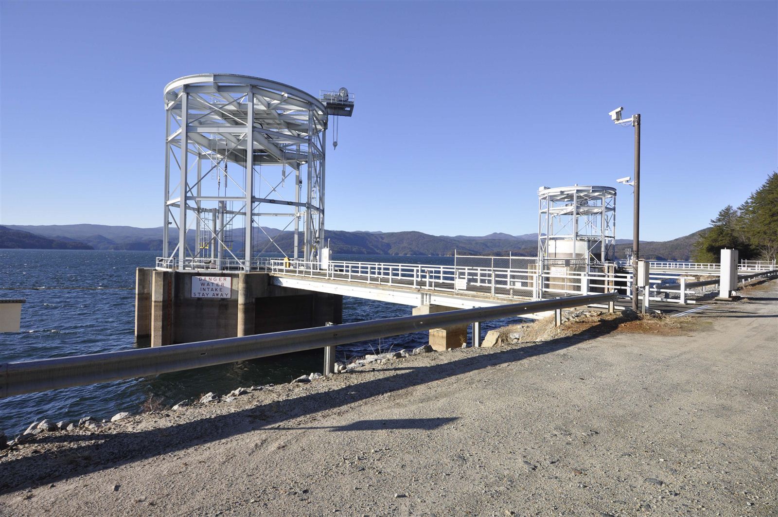 Locations Hub - Duke Power - Lake Jocassee Dam