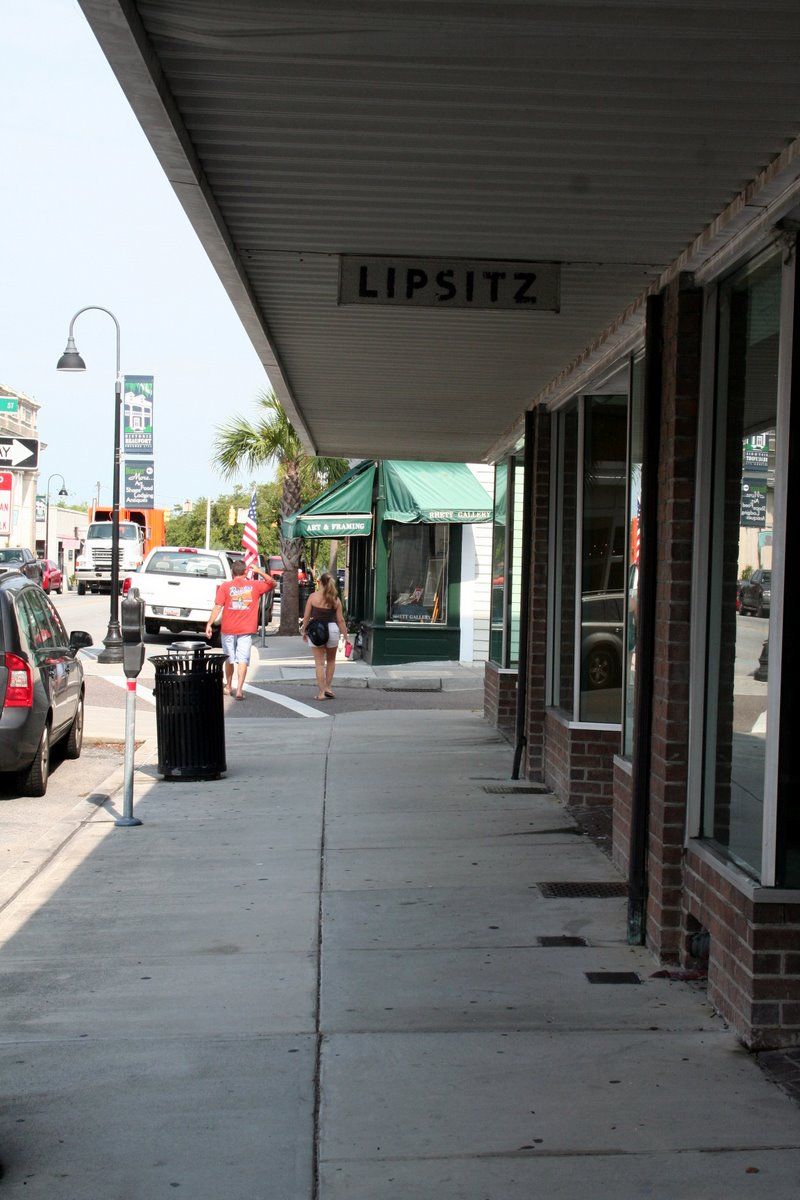 Locations Hub - Lipsitz Department Store