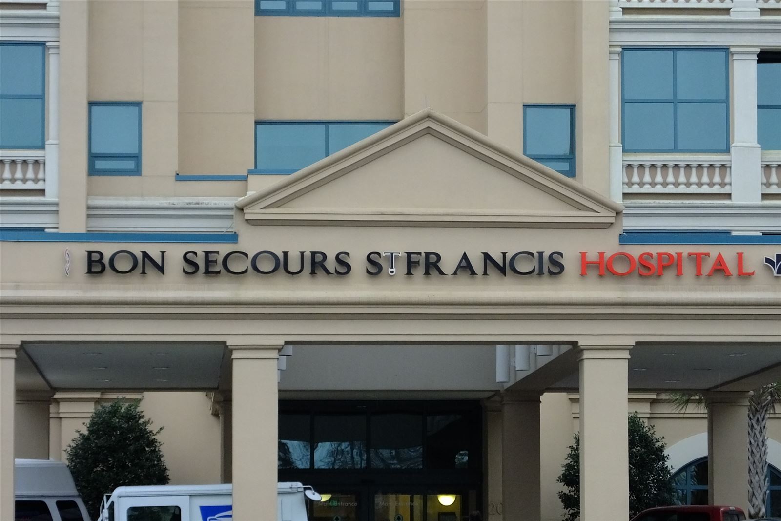 Locations Hub - Bon Secours St Francis Hospital