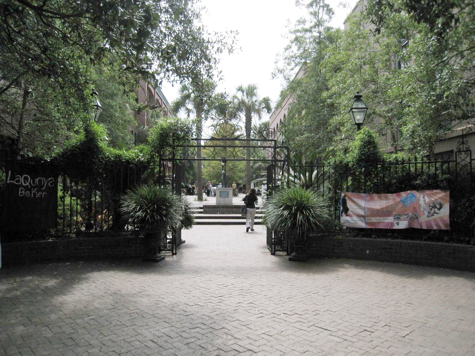 Locations Hub - College of Charleston - Robert Scott Small Building (ext.)