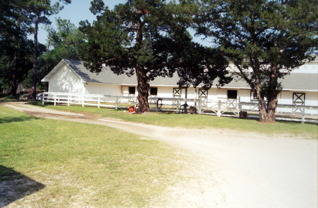Locations Hub - Chelsea Plantation - Barns
