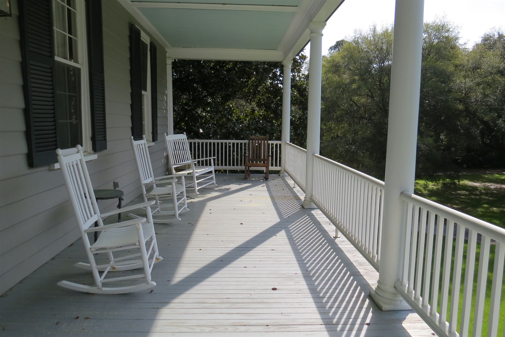 Locations Hub - Vanderhorst Mansion Exteriors - April 2014 Look