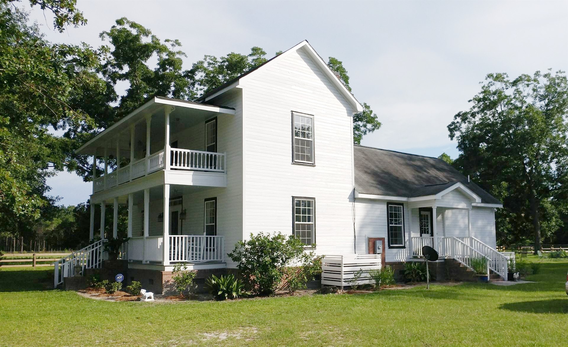 Locations Hub - Sandy Run Road House