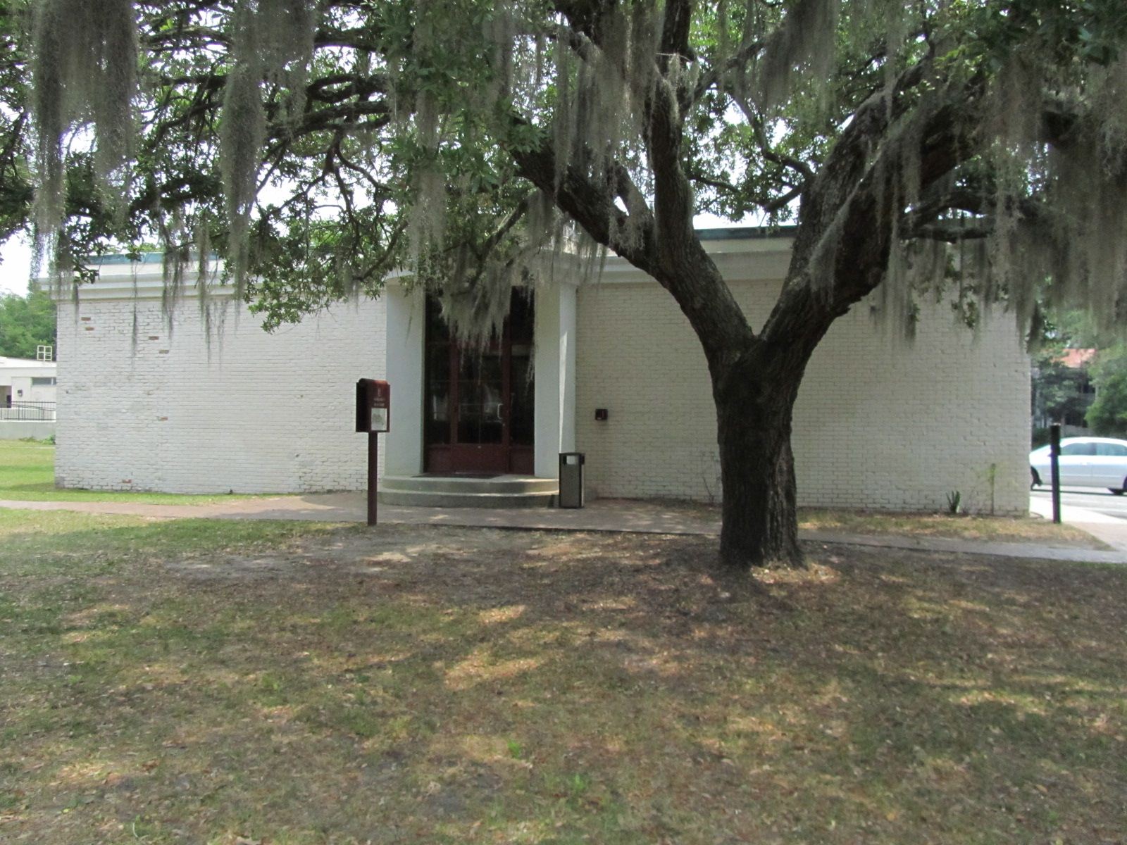 Locations Hub - USC Beaufort - Sandstone Building EXTERIORS & HALLWAYS ...