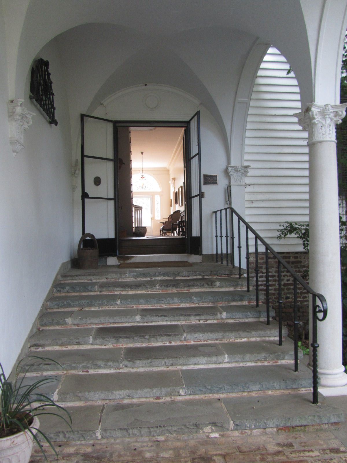 Locations Hub - Friendfield Plantation - Exteriors & near House