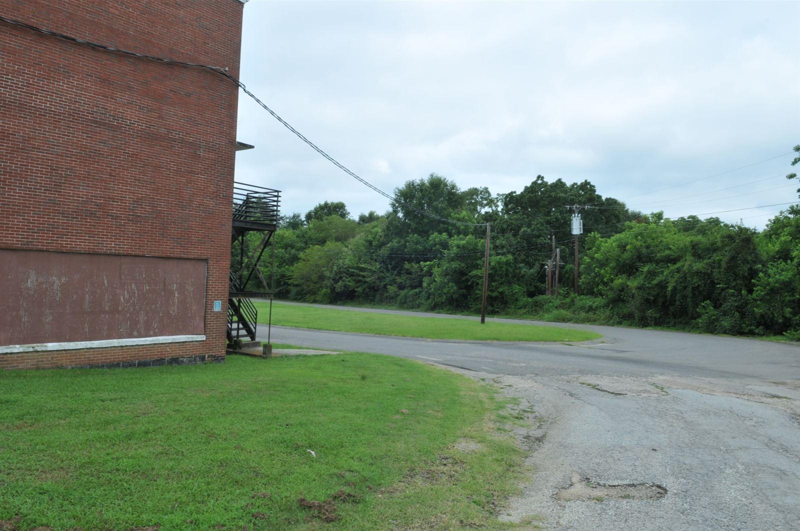 Locations Hub - S L Finley Community Center
