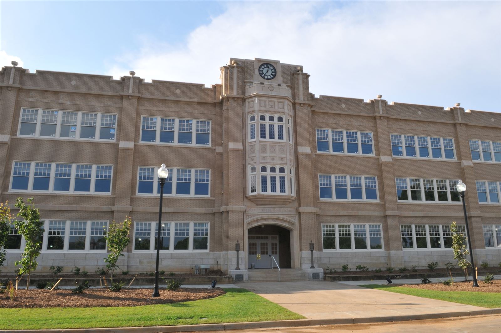 Locations Hub - Old Spartanburg High School