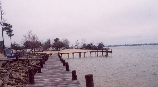 Locations Hub - Lake Moultrie - Lions Beach Houses