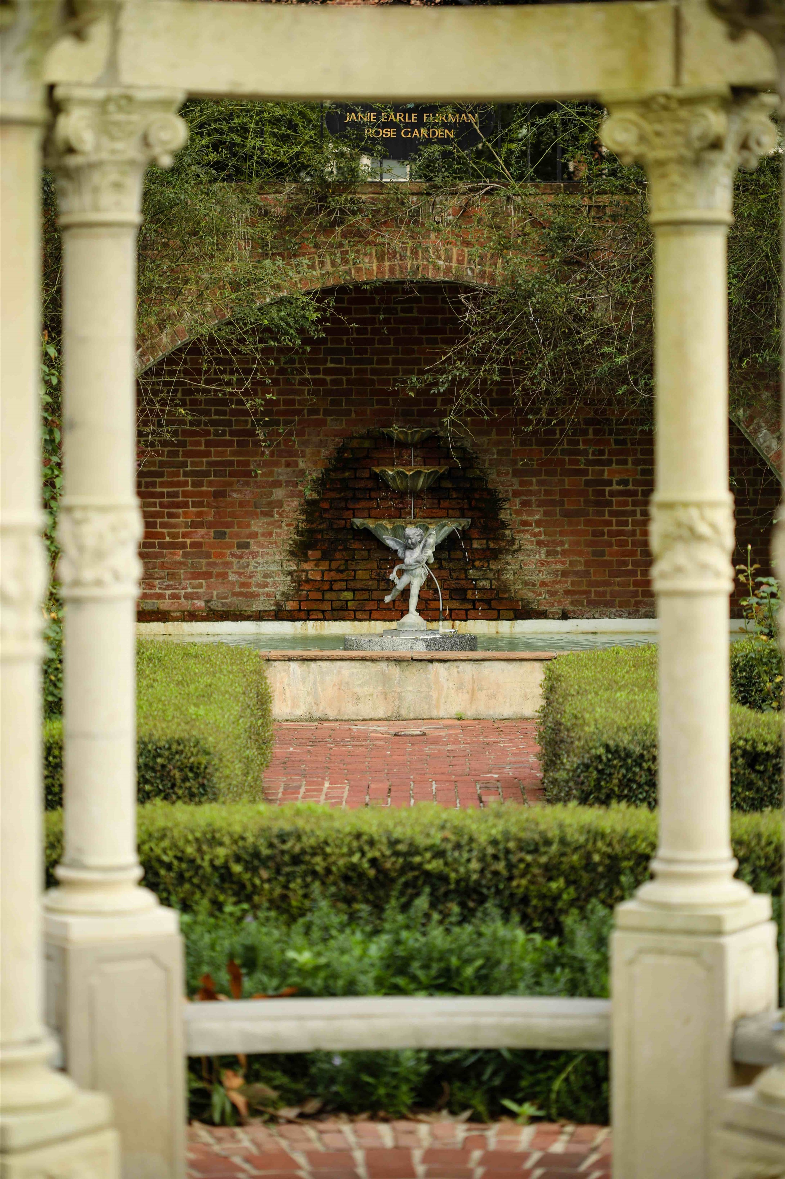 Locations Hub - Furman University - Janie E Furman Rose Garden