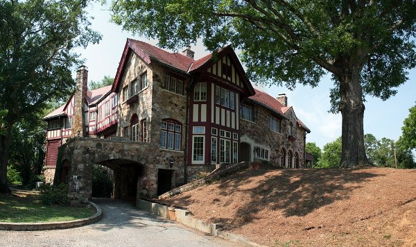 Locations Hub - Nicholson Mansion B&B