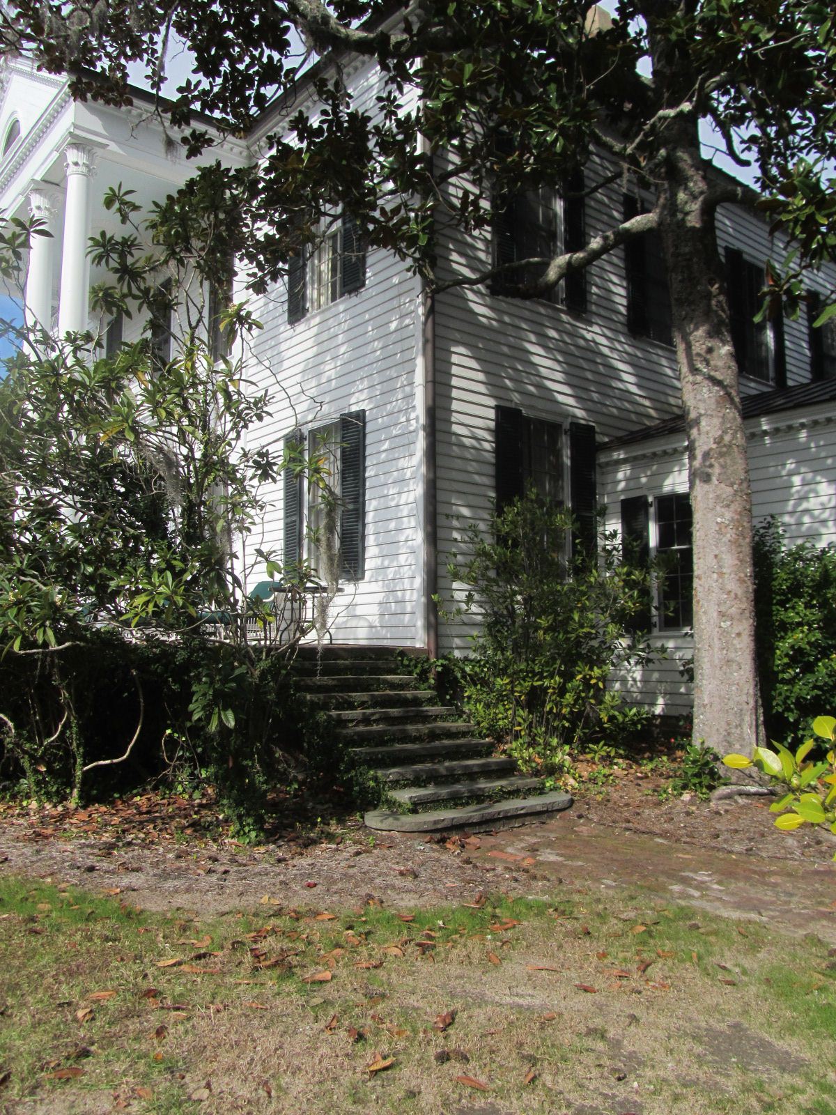 Locations Hub - Friendfield Plantation - Exteriors & near House