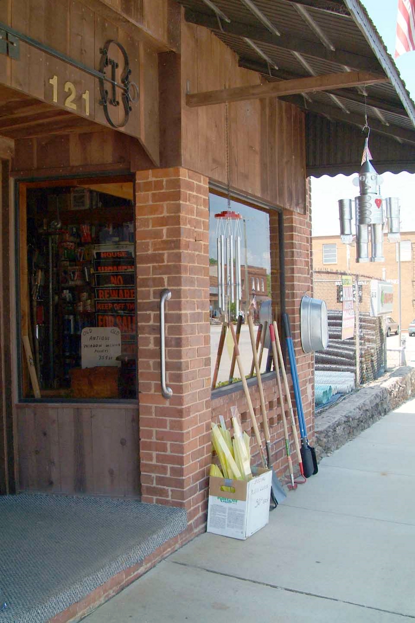 Locations Hub - Chesnee Hardware Store