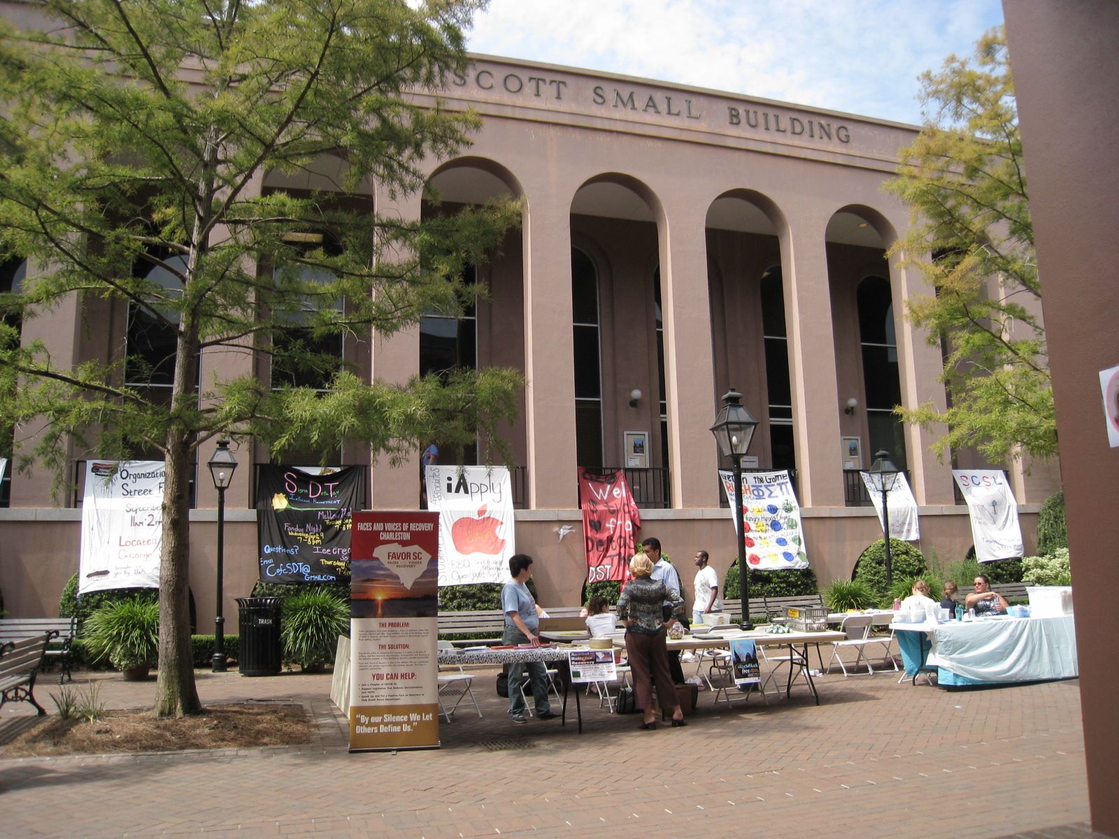 Locations Hub - College of Charleston - Robert Scott Small Building (ext.)