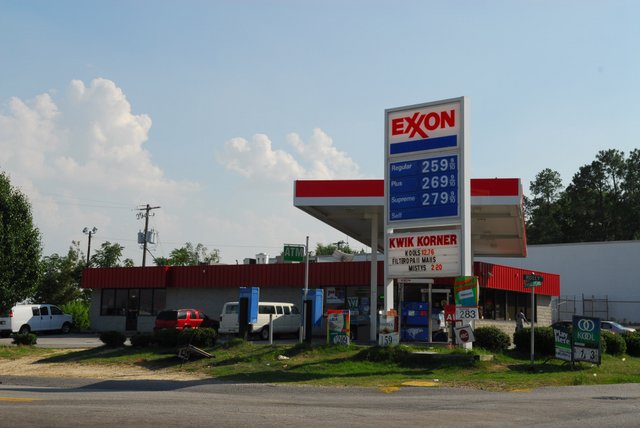 Locations Hub - Exxon Kwik Korner on Shakespeare Road